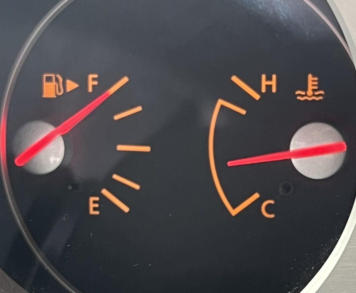 【フェアレディZ33】BLITZ アルミレーシングラジエターTypeZS取り付け！【冷却水エア抜き】 | t-style